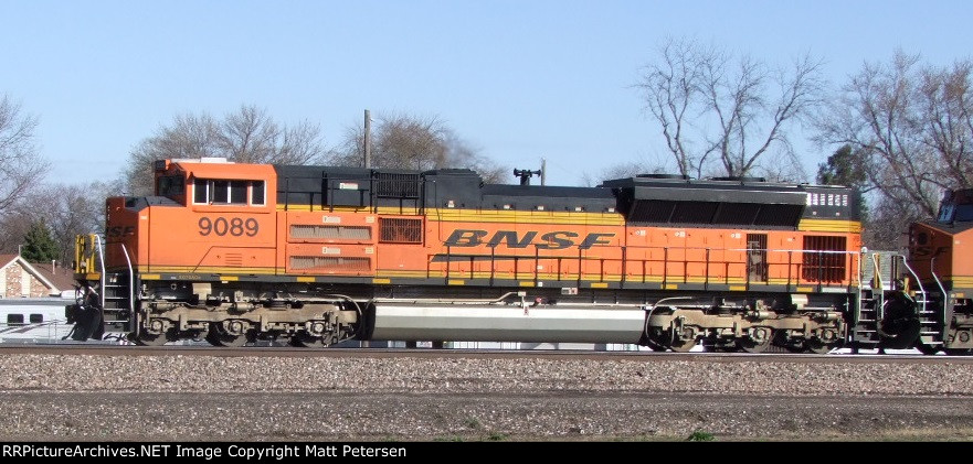 BNSF 9089